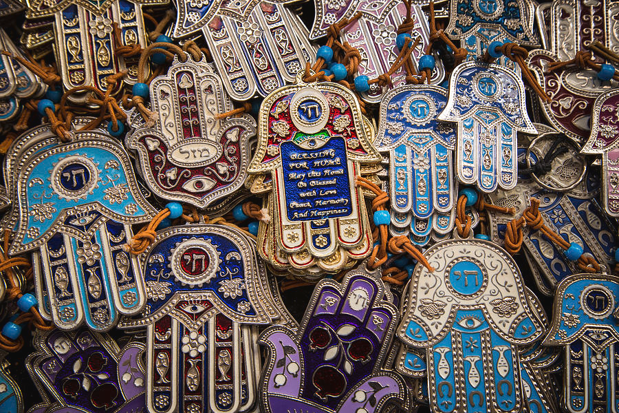 10 SPIRITUAL SYMBOLS YOU MUST KNOW – PARADIGM SHYFT